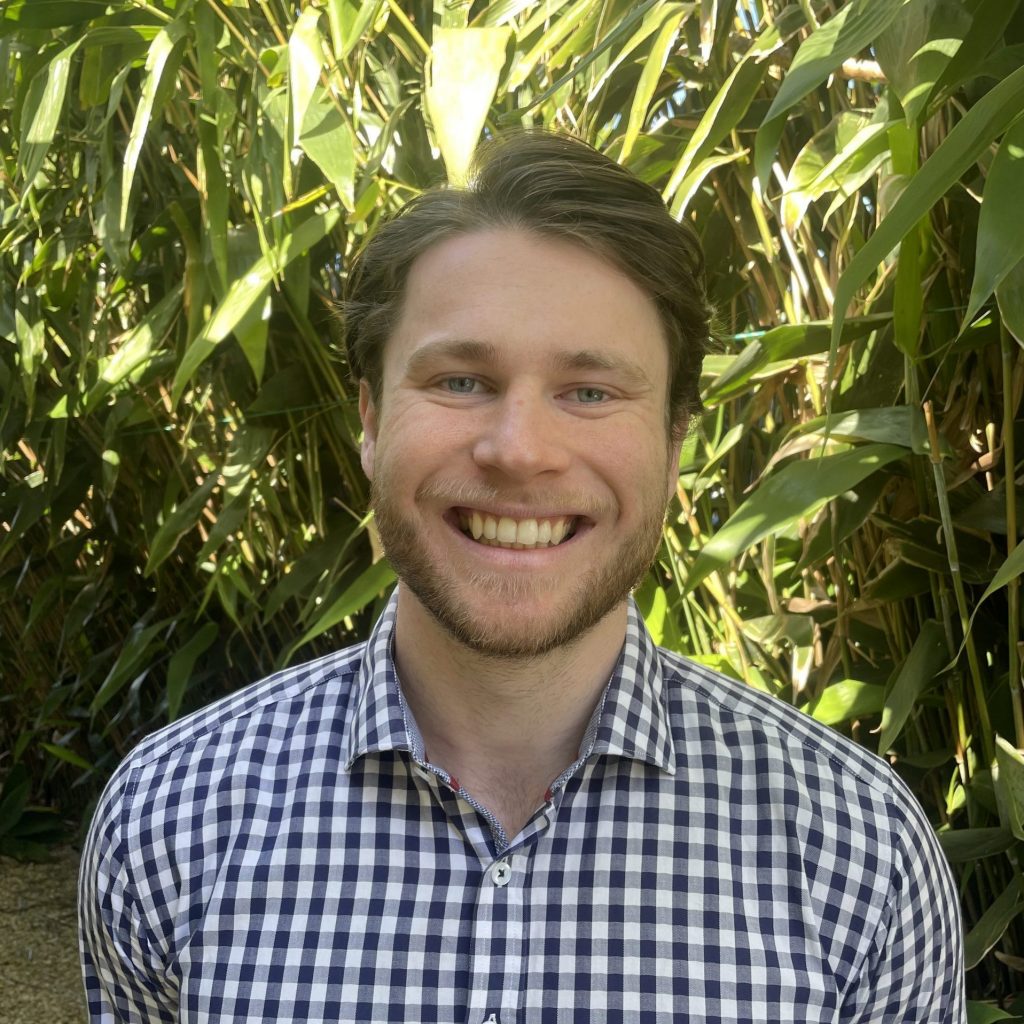 mitchell-blake-aafjes - APR.Intern